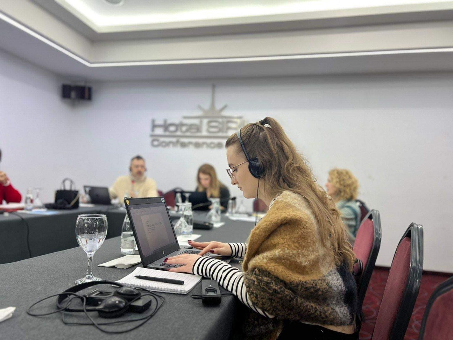 MASHTI KA FILLUAR TRAJNIMIN E TRAJNERËVE PËR PILOTIMIN E KURRIKULËS PËR ...