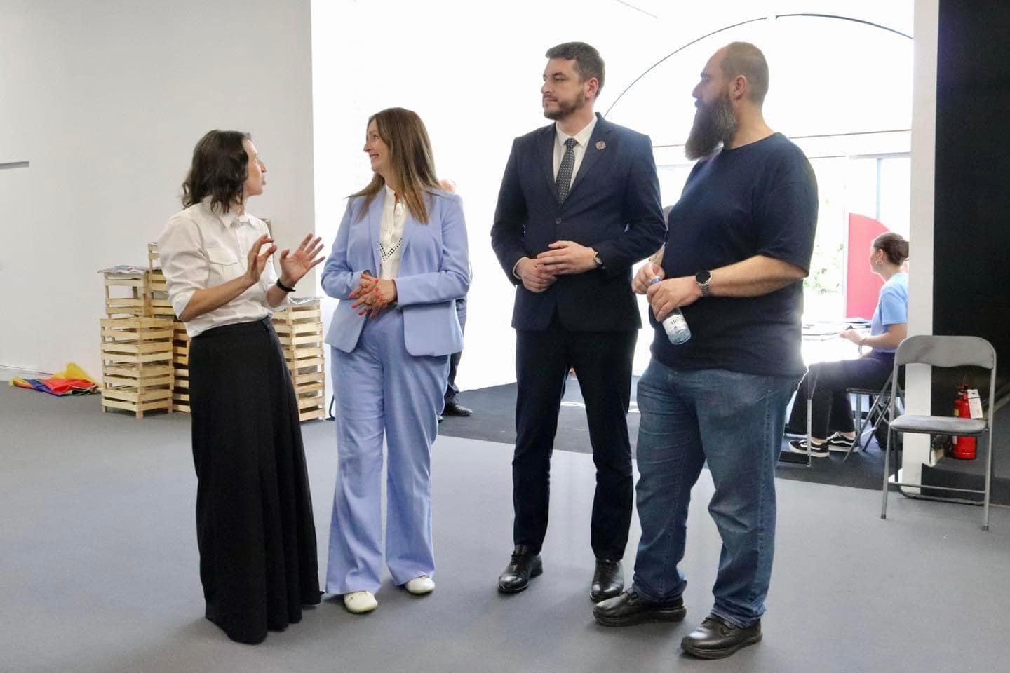 MINISTRJA NAGAVCI VIZITOI EKSPOZITËN “REPORTING HOUSE” - MASHT